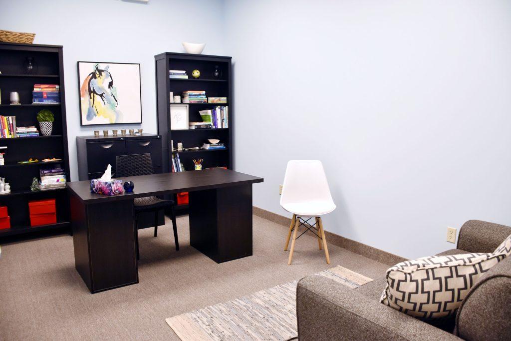 Dr. Lara Genik - Connected Hands